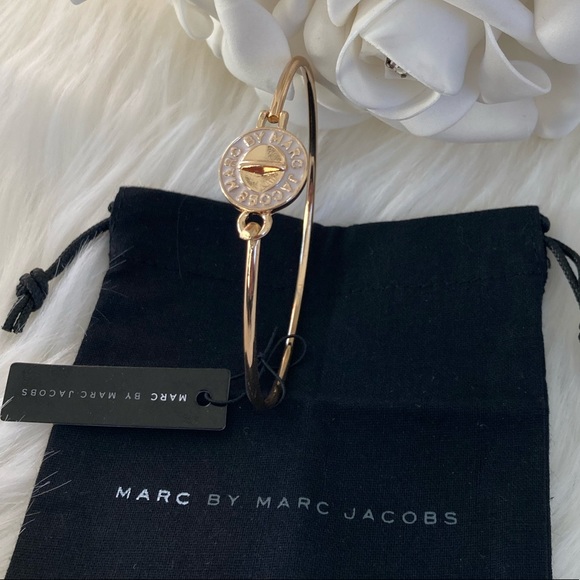Marc By Marc Jacobs | Jewelry | Nwt Marc Jacobs Turn Lock Logo Bangle ...